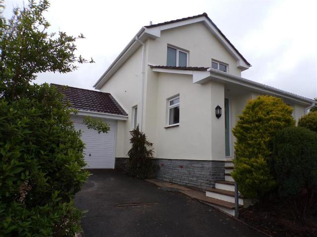 3 bedroom detached house to rent