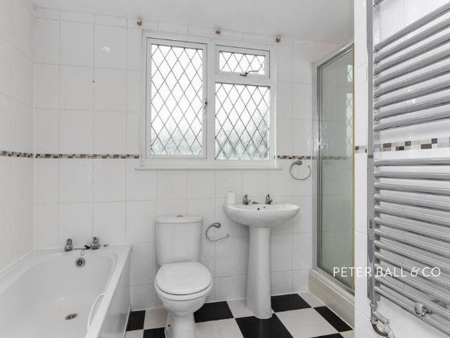 3 bedroom detached house to rent