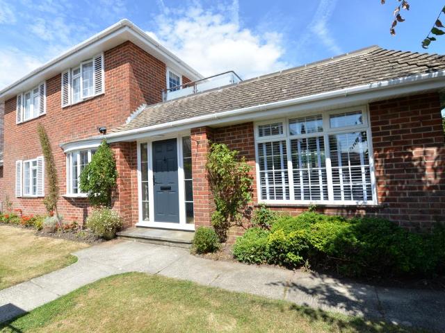 3 bedroom detached house to rent