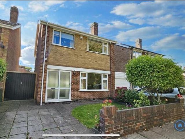 3 bedroom detached house to rent