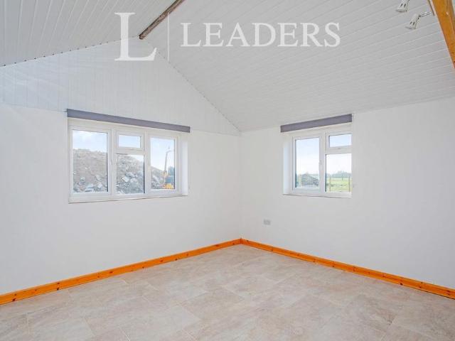 3 bedroom detached house to rent
