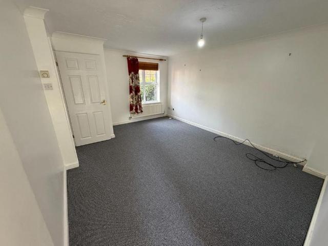 3 bedroom detached house to rent