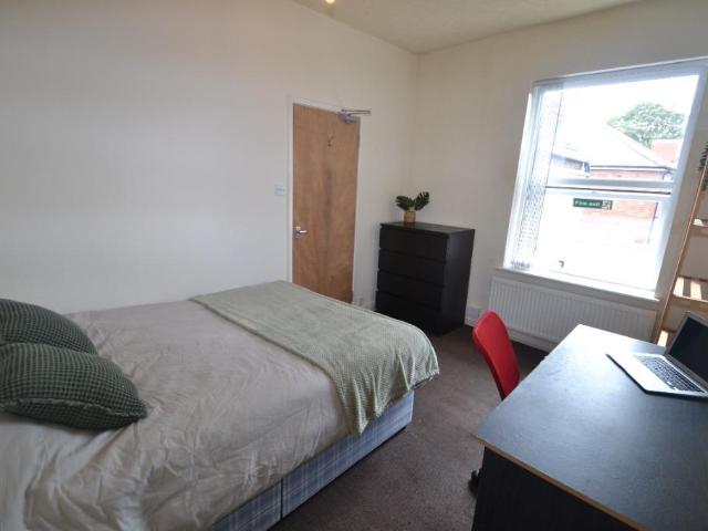 3 bedroom detached house to rent