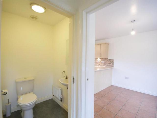 3 bedroom detached house to rent