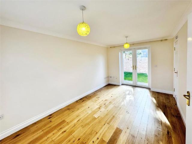 3 bedroom detached house to rent