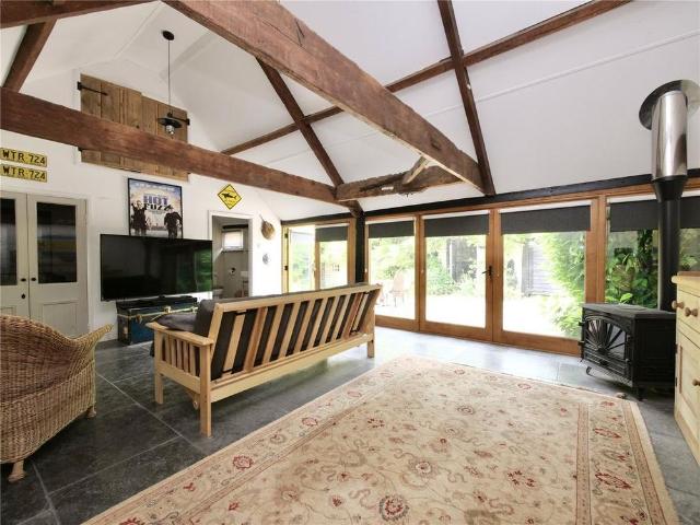 3 bedroom detached house to rent