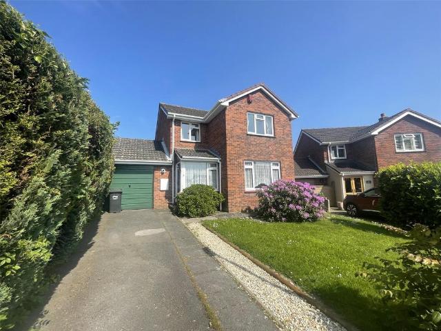 3 bedroom detached house to rent