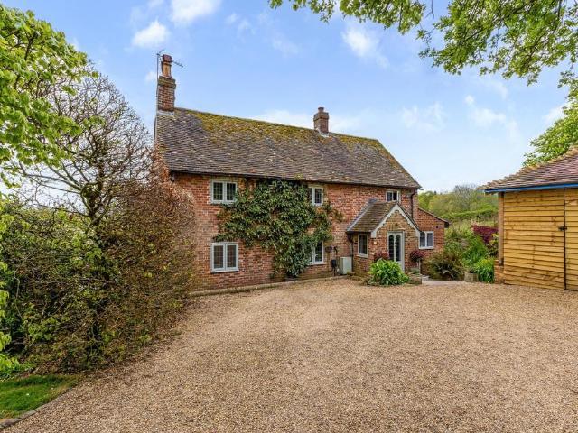 3 bedroom detached house to rent