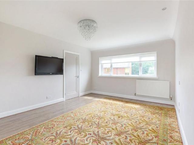 3 bedroom detached house to rent