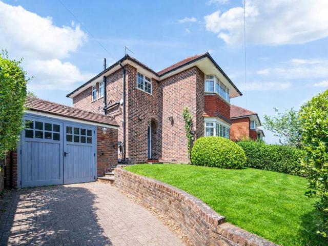 3 bedroom detached house to rent