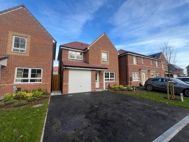 3 bedroom detached house to rent