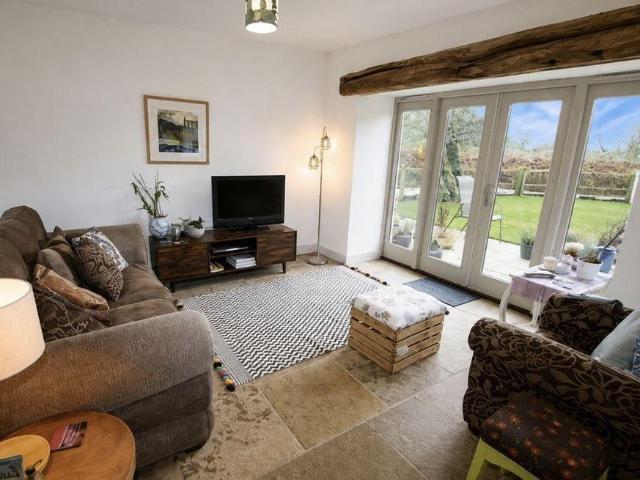 3 bedroom detached house to rent