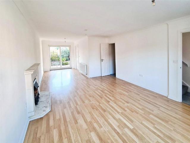 3 bedroom detached house to rent