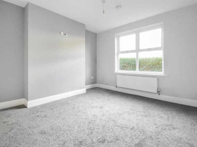 3 bedroom detached house to rent