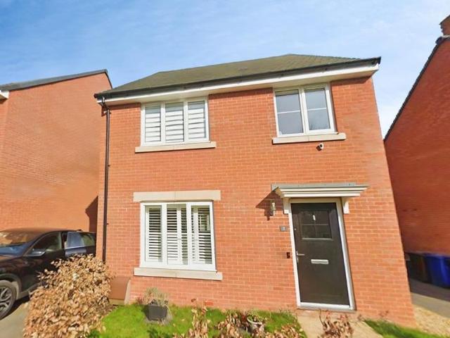 3 bedroom detached house to rent