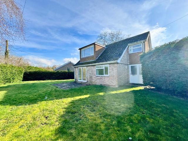 3 bedroom detached house to rent