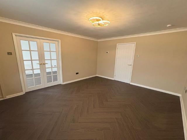 3 bedroom detached house to rent