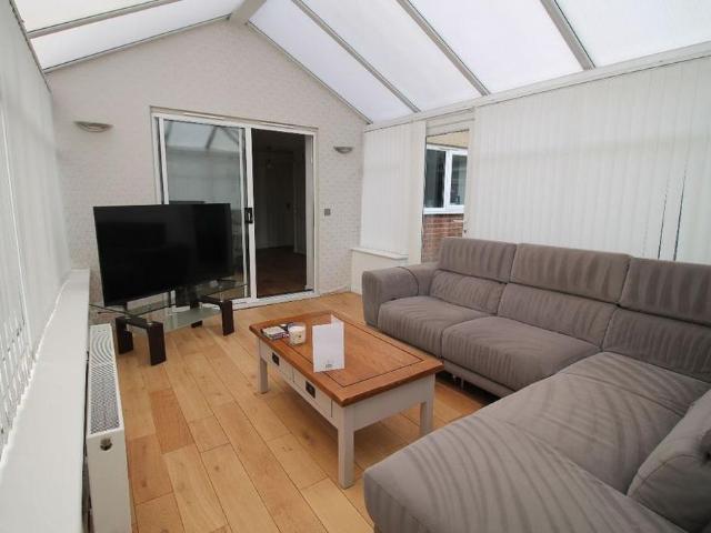3 bedroom detached house to rent
