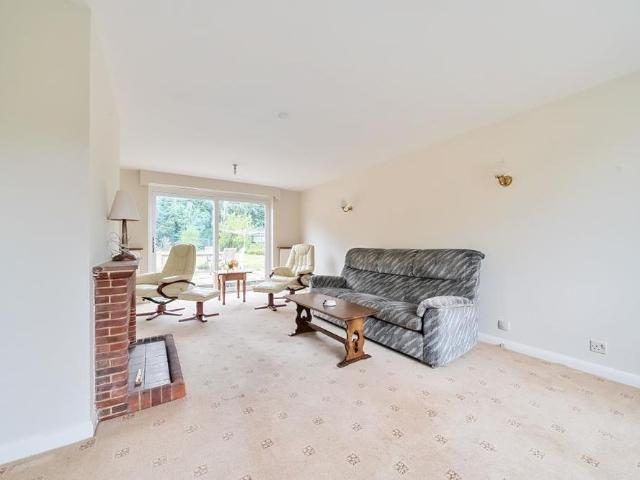 3 bedroom detached house to rent