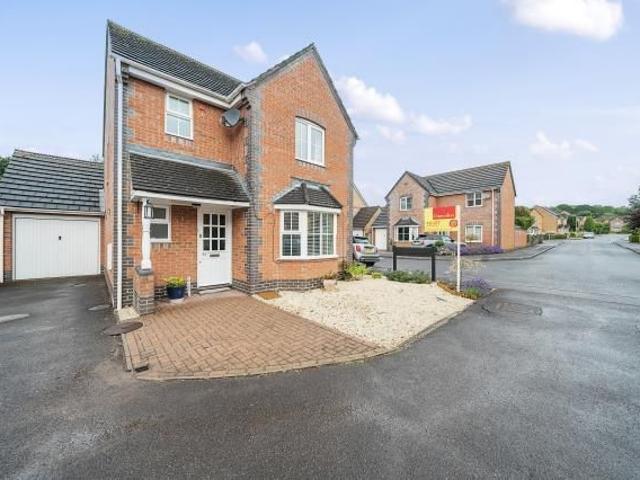 3 bedroom detached house to rent