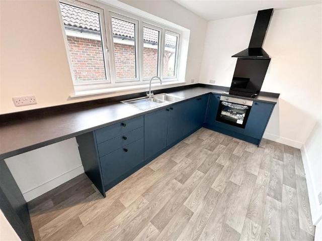 3 bedroom detached house to rent
