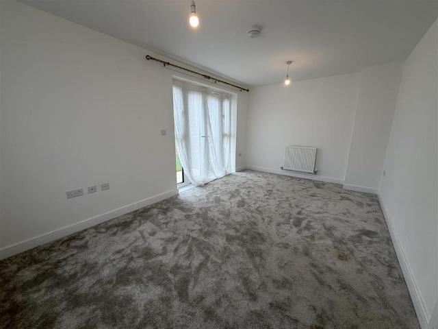 3 bedroom detached house to rent