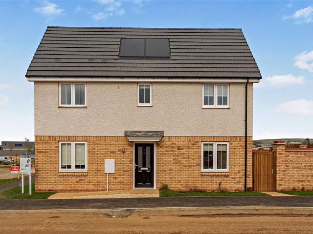 3 bedroom detached house to rent