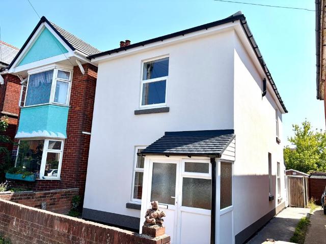 3 bedroom detached house to rent