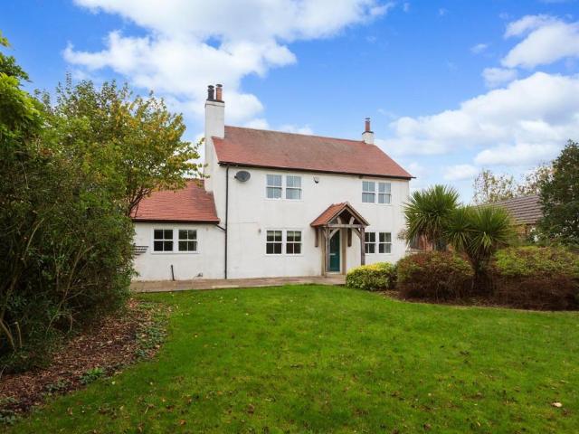3 bedroom detached house to rent