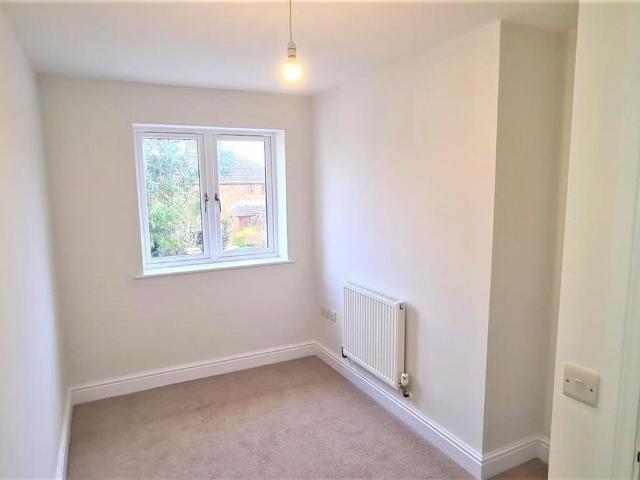 3 bedroom detached house to rent