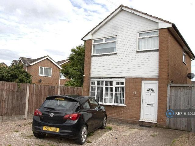 3 bedroom detached house to rent