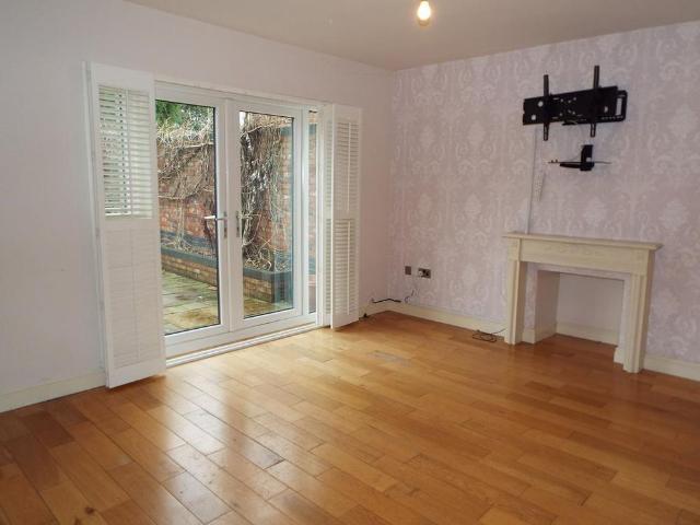 3 bedroom detached house to rent