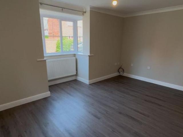 3 bedroom detached house to rent