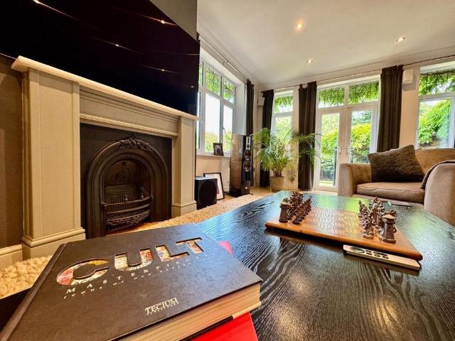3 bedroom detached house to rent