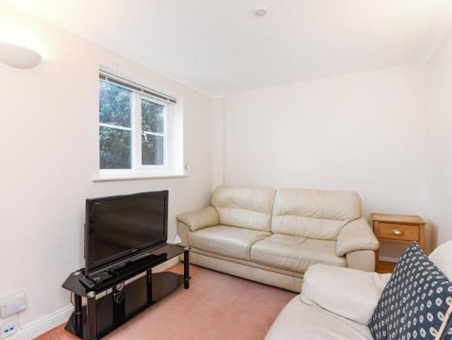 3 bedroom detached house to rent