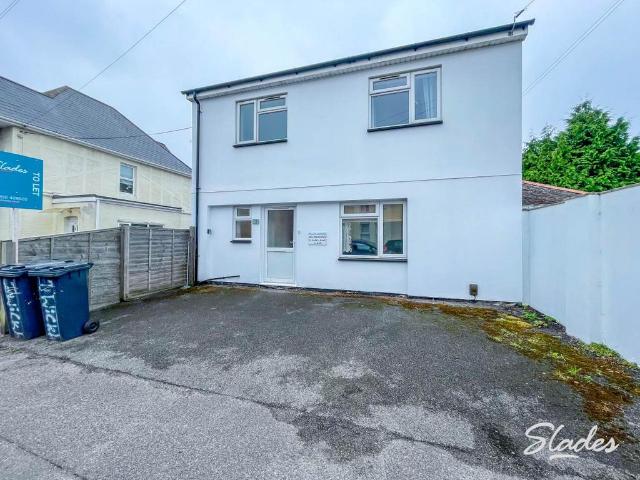 3 bedroom detached house to rent