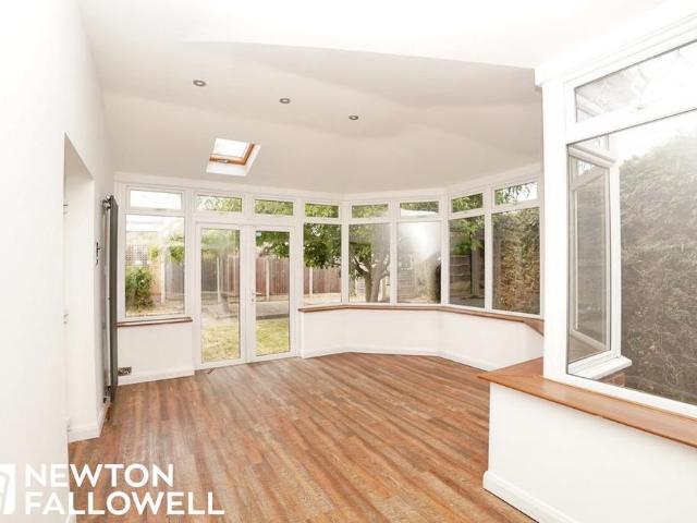 3 bedroom detached house to rent