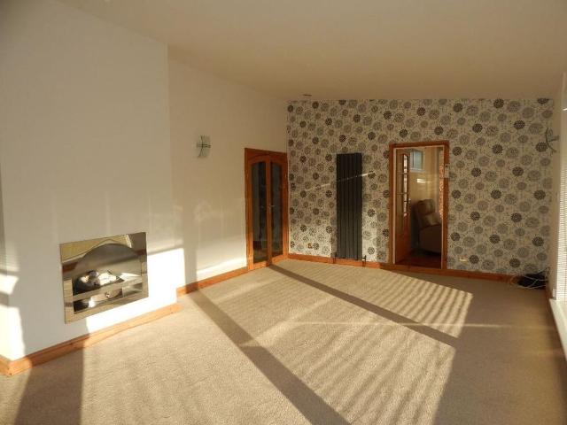 3 bedroom detached house to rent