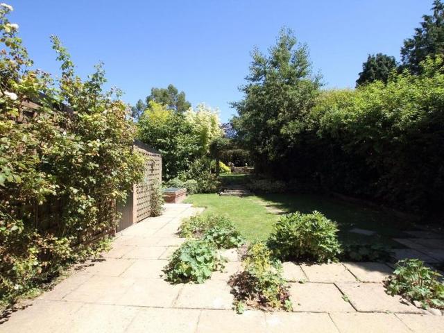 3 bedroom detached house to rent