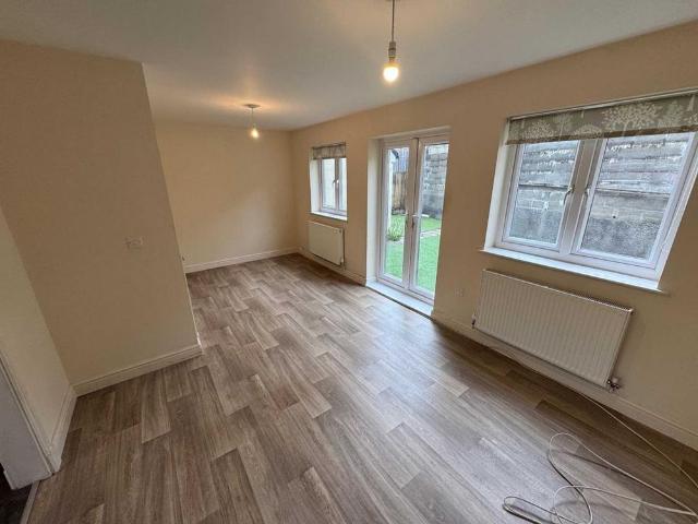 3 bedroom detached house to rent