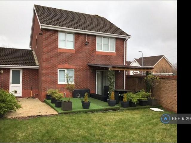 3 bedroom detached house to rent