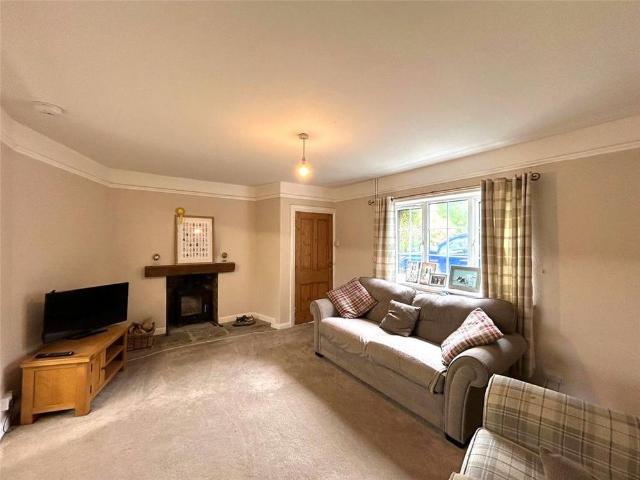 3 bedroom detached house to rent