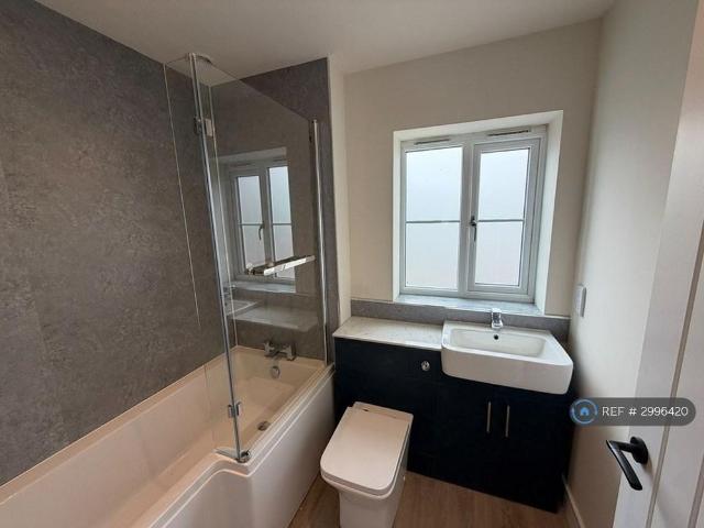 3 bedroom detached house to rent