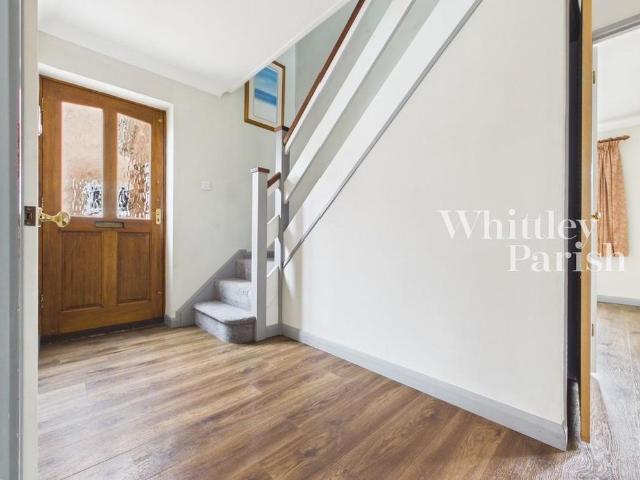 3 bedroom detached house to rent