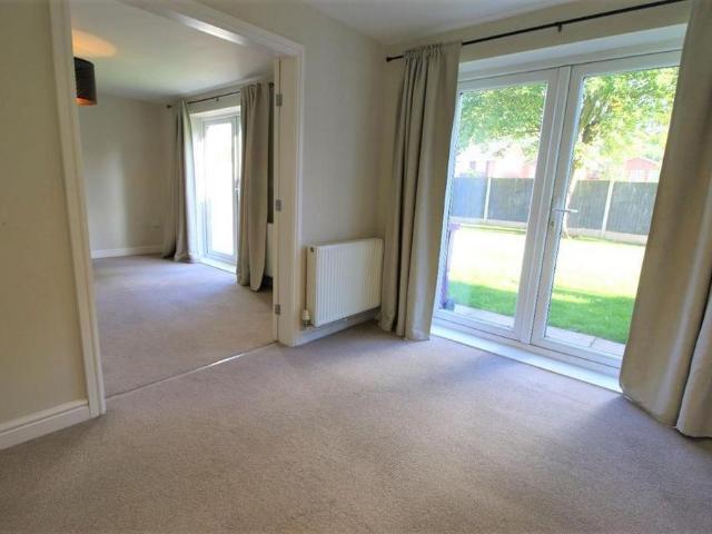 3 bedroom detached house to rent