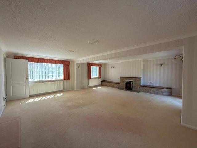 3 bedroom detached house to rent