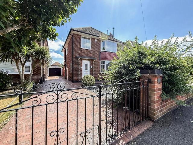 3 bedroom detached house to rent