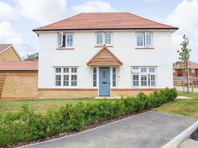 3 bedroom detached house to rent