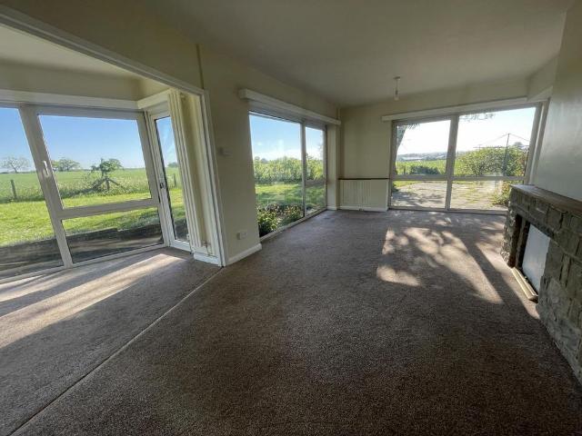 3 bedroom detached house to rent