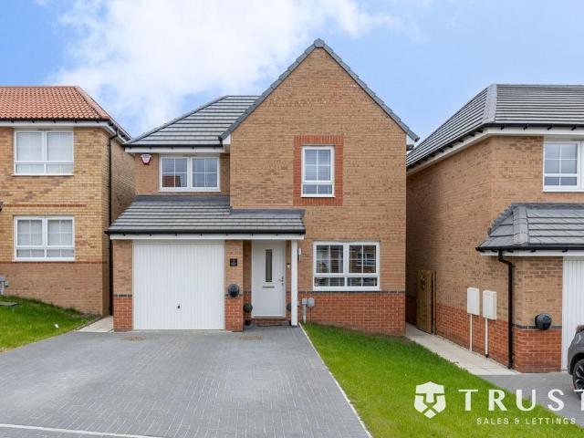 3 bedroom detached house to rent